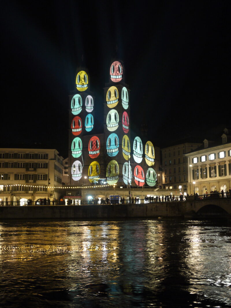 Oibot Heads Allover Projection on Grossmünster Zürich, 1. Jan. 2024 ...